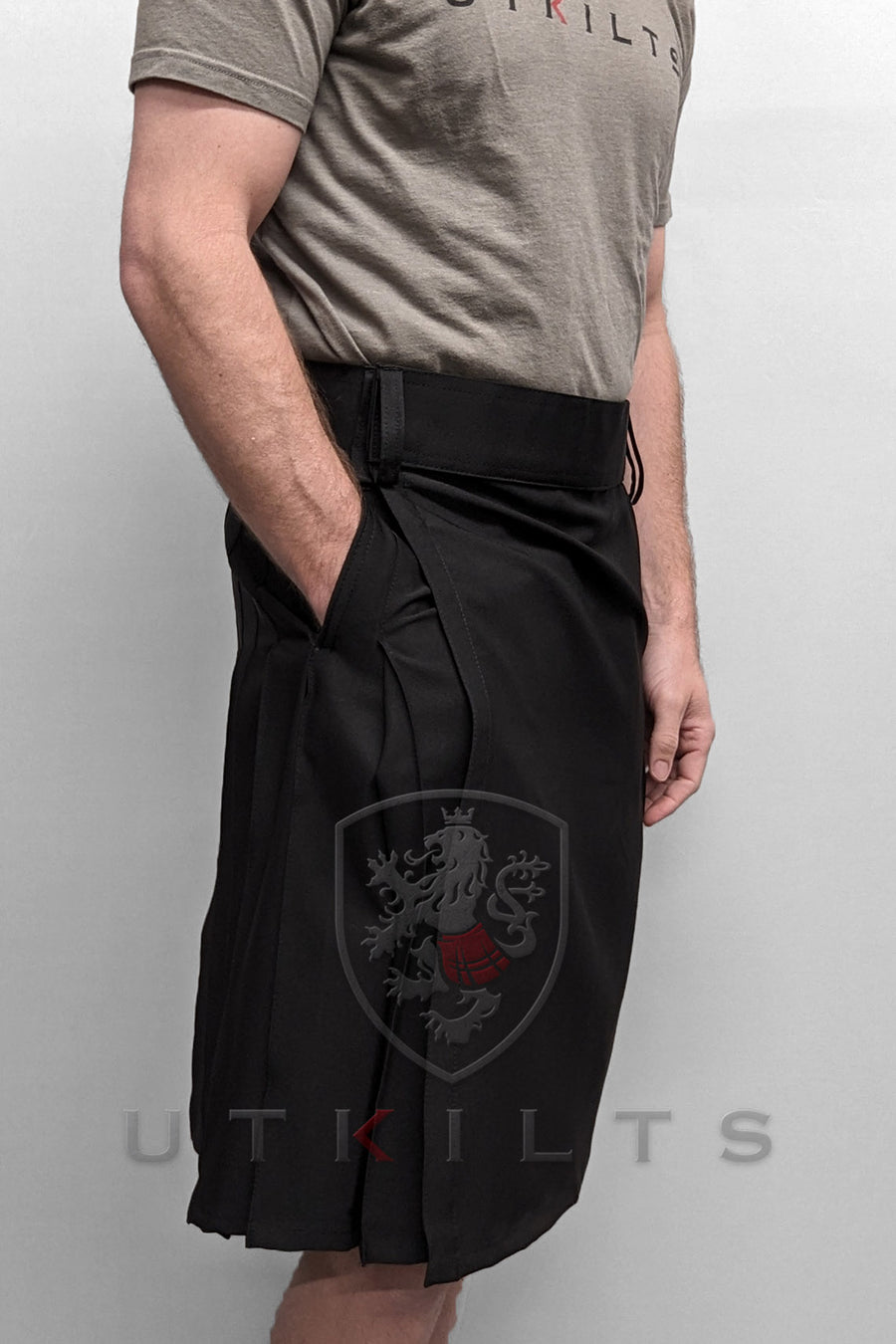 Athlete Kilt Black – Lightweight, Quick-Dry Workout Kilt | UT Kilts